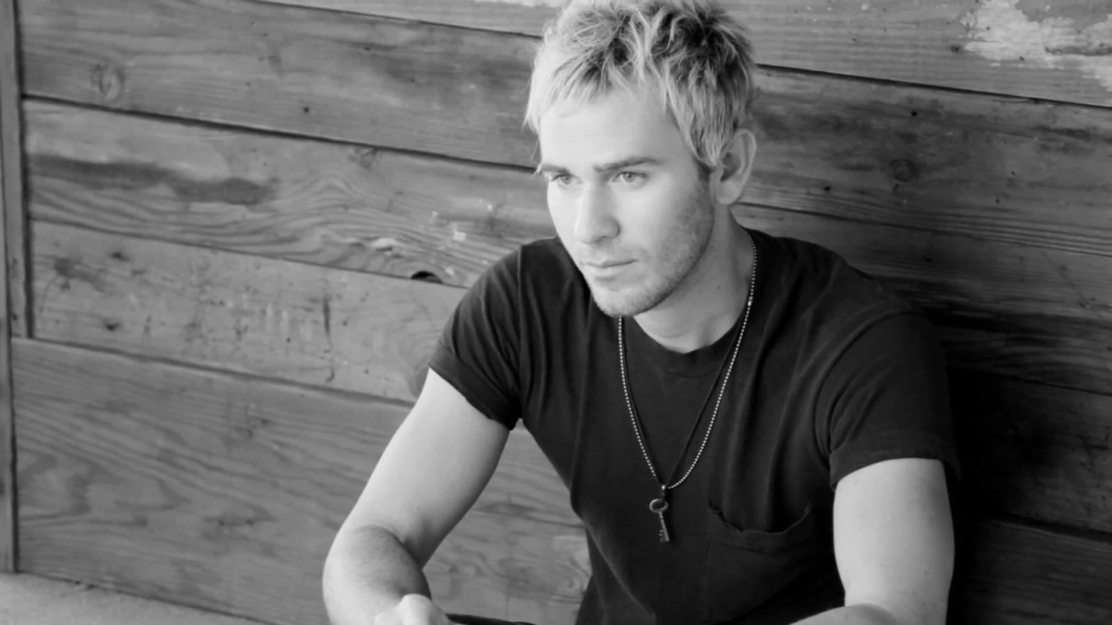 News: Billboard Publishing Briefs: Round Hill Nabs Lifehouse Singer ...